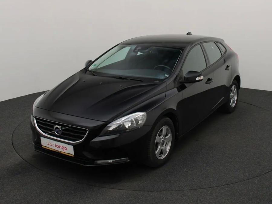 Volvo V40 2015 in Vilnius, with an engine capacity of 1.60 L and mileage of 141 thousand km for 9199 €, photo 1 on AUTOMOTO.COM.LV