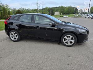 Volvo V40 2015 in Vilnius, with an engine capacity of 2.00 L and mileage of 257 thousand km for 7000 €, photo 5 on AUTOMOTO.COM.LV
