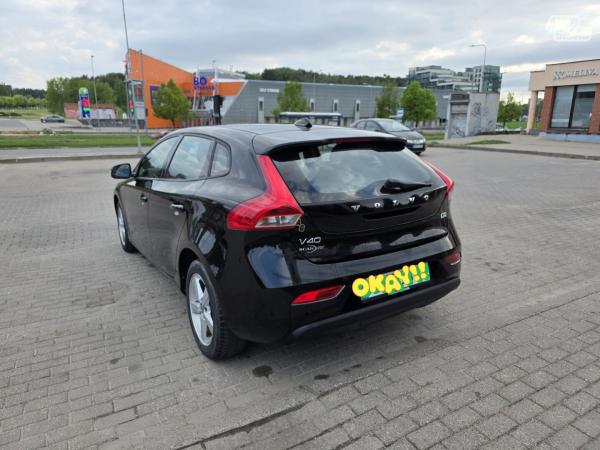 Volvo V40 2015 in Vilnius, with an engine capacity of 2.00 L and mileage of 257 thousand km for 7000 €, photo 5 on AUTOMOTO.COM.LV