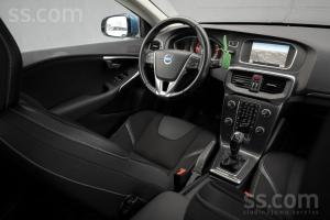 Volvo V40 2015 Jelgava, ar dzinēja tilpumu 1.60 L un nobraukumu 279 tūkst. km par 6000 €, foto 9 vietnē AUTOMOTO.COM.LV