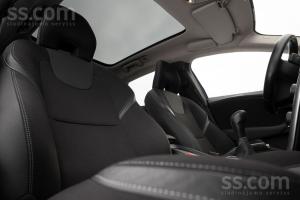 Volvo V40 2015 Jelgava, ar dzinēja tilpumu 1.60 L un nobraukumu 279 tūkst. km par 6000 €, foto 10 vietnē AUTOMOTO.COM.LV