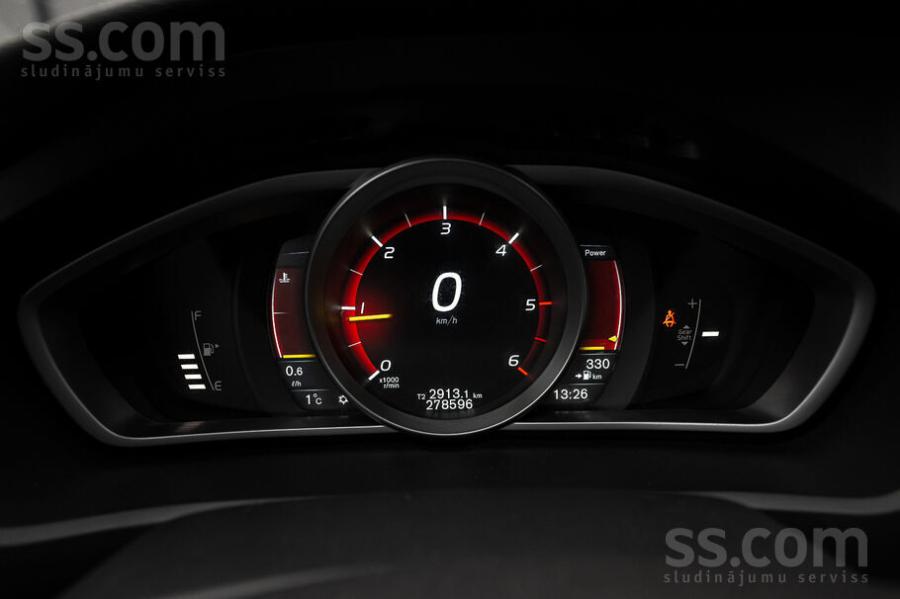 Volvo V40 2015 Jelgava, ar dzinēja tilpumu 1.60 L un nobraukumu 279 tūkst. km par 6000 €, foto 14 vietnē AUTOMOTO.COM.LV