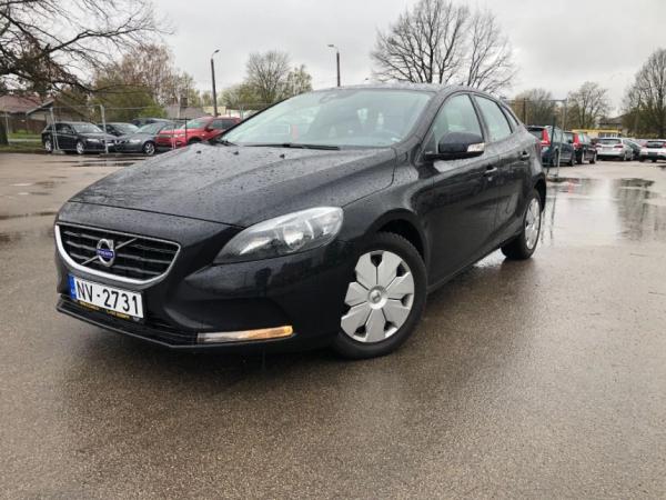 Volvo V40 2015 in Riga, with an engine capacity of 1.60 L and mileage of 147 thousand km for 7750 €, photo 1 on AUTOMOTO.COM.LV