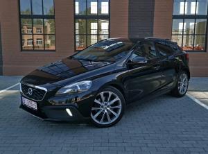 Volvo V40 2015 in Riga, with an engine capacity of 2.00 L and mileage of 248 thousand km for 9900 €, photo  on AUTOMOTO.COM.LV