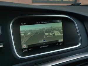 Volvo V40 2015 in Riga, with an engine capacity of 2.00 L and mileage of 248 thousand km for 9900 €, photo 14 on AUTOMOTO.COM.LV