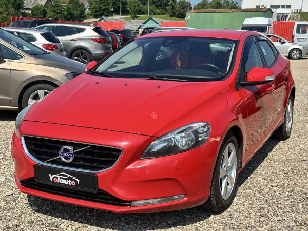 Volvo V40 2015 in Pabrade, with an engine capacity of 1.60 L and mileage of 229 thousand km for 5400 €, photo 1 on AUTOMOTO.COM.LV