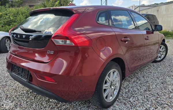 Volvo V40 2015 in Kaunas, with an engine capacity of 1.60 L and mileage of 262 thousand km for 3699 €, photo 7 on AUTOMOTO.COM.LV