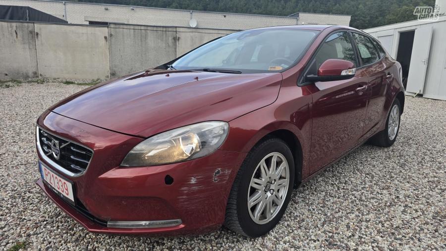Volvo V40 2015 Kauņa, ar dzinēja tilpumu 1.60 L un nobraukumu 263 tūkst. km par 4399 €, foto 4 vietnē AUTOMOTO.COM.LV