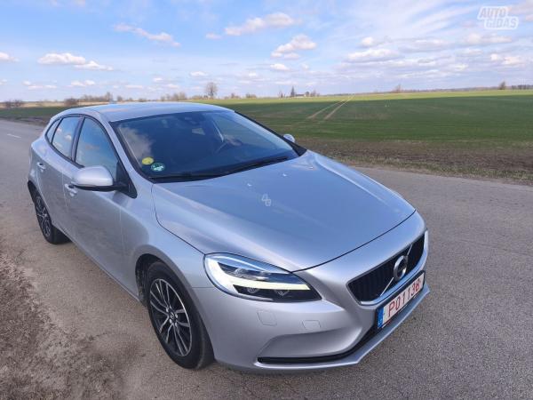 Volvo V40 2016 Viļņa, ar dzinēja tilpumu 2.00 L un nobraukumu 214 tūkst. km par 7500 €, foto 3 vietnē AUTOMOTO.COM.LV