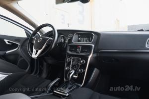 Volvo V40 2016 Tallina, ar dzinēja tilpumu 2.00 L un nobraukumu 276 tūkst. km par 9999 €, foto 10 vietnē AUTOMOTO.COM.LV