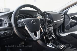 Volvo V40 2016 Tallina, ar dzinēja tilpumu 2.00 L un nobraukumu 276 tūkst. km par 9999 €, foto 16 vietnē AUTOMOTO.COM.LV