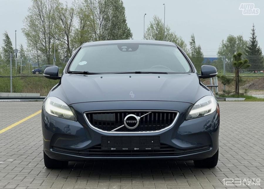 Volvo V40 2016 in Taurage, with an engine capacity of 2.00 L and mileage of 273 thousand km for 8500 €, photo 6 on AUTOMOTO.COM.LV