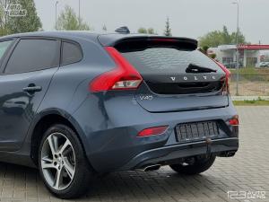Volvo V40 2016 in Taurage, with an engine capacity of 2.00 L and mileage of 273 thousand km for 8500 €, photo 10 on AUTOMOTO.COM.LV