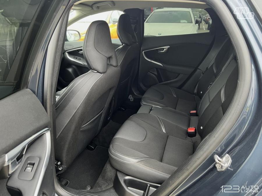 Volvo V40 2016 in Taurage, with an engine capacity of 2.00 L and mileage of 273 thousand km for 8500 €, photo 15 on AUTOMOTO.COM.LV