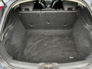 Volvo V40 2016 in Taurage, with an engine capacity of 2.00 L and mileage of 273 thousand km for 8500 €, photo 29 on AUTOMOTO.COM.LV