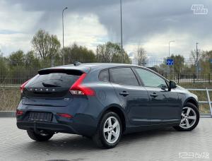 Volvo V40 2016 Tauragė, ar dzinēja tilpumu 2.00 L un nobraukumu 270 tūkst. km par 7300 €, foto 9 vietnē AUTOMOTO.COM.LV