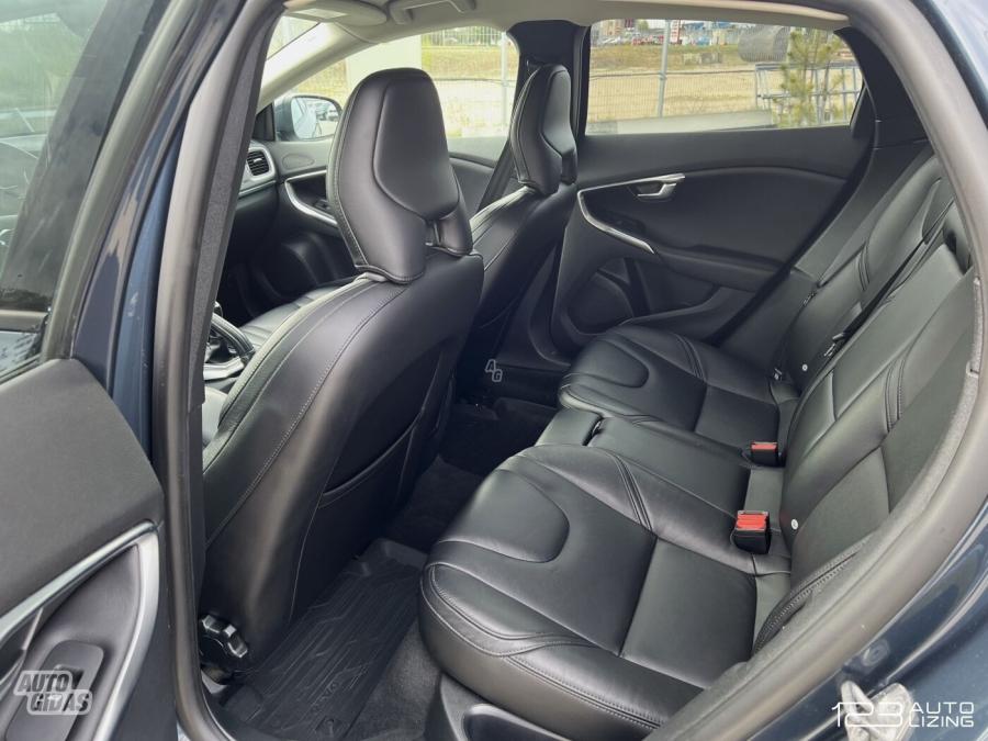 Volvo V40 2016 Tauragė, ar dzinēja tilpumu 2.00 L un nobraukumu 270 tūkst. km par 7300 €, foto 12 vietnē AUTOMOTO.COM.LV
