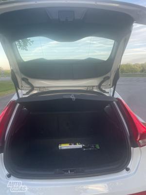Volvo V40 2016 in Jurbarkas, with an engine capacity of 1.60 L and mileage of 305 thousand km for 5150 €, photo 24 on AUTOMOTO.COM.LV