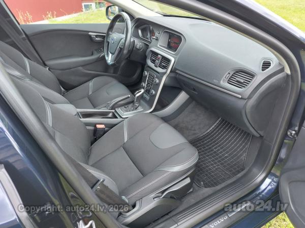 Volvo V40 2016 in Tallinn, with an engine capacity of 2.00 L and mileage of 185 thousand km for 7700 €, photo 6 on AUTOMOTO.COM.LV