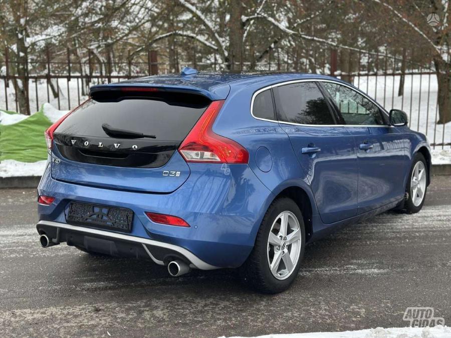 Volvo V40 2016 Kauņa, ar dzinēja tilpumu 2.00 L un nobraukumu 223 tūkst. km par 8950 €, foto 4 vietnē AUTOMOTO.COM.LV