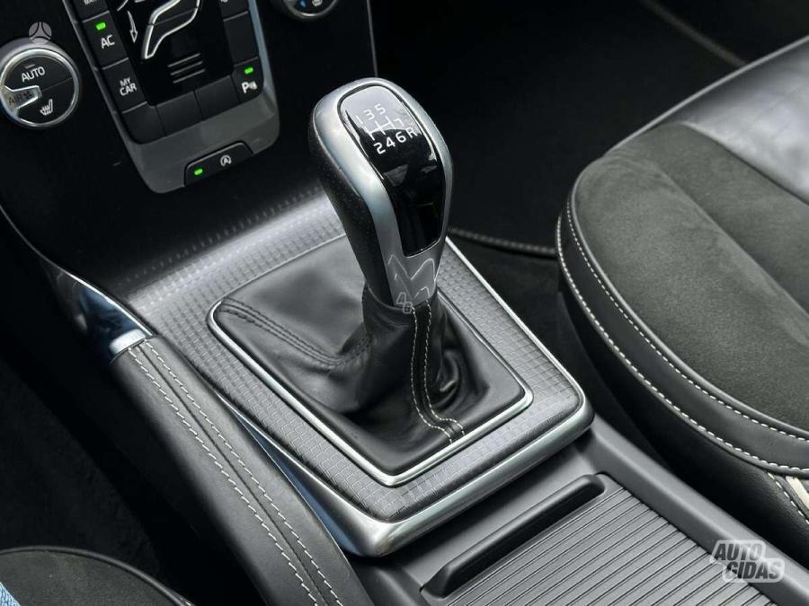 Volvo V40 2016 Kauņa, ar dzinēja tilpumu 2.00 L un nobraukumu 223 tūkst. km par 8950 €, foto 15 vietnē AUTOMOTO.COM.LV