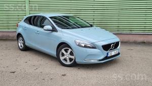 Volvo V40 2017 Rīga, ar dzinēja tilpumu 2.00 L un nobraukumu 249 tūkst. km par 7790 €, foto  vietnē AUTOMOTO.COM.LV