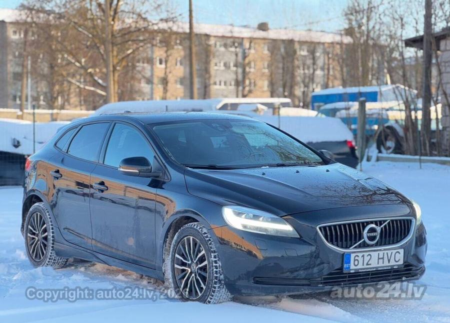 Volvo V40 2017 Narva, ar dzinēja tilpumu 2.00 L un nobraukumu 245 tūkst. km par 6990 €, foto 3 vietnē AUTOMOTO.COM.LV