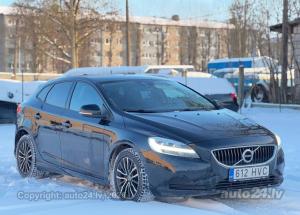 Volvo V40 2017 Narva, ar dzinēja tilpumu 2.00 L un nobraukumu 279 tūkst. km par 6990 €, foto 3 vietnē AUTOMOTO.COM.LV