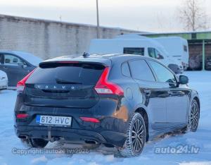 Volvo V40 2017 in Narva, with an engine capacity of 2.00 L and mileage of 279 thousand km for 6990 €, photo 5 on AUTOMOTO.COM.LV