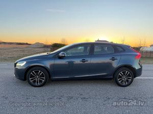 Volvo V40 2017 in Tallinn, with an engine capacity of 2.00 L and mileage of 278 thousand km for 8990 €, photo 12 on AUTOMOTO.COM.LV
