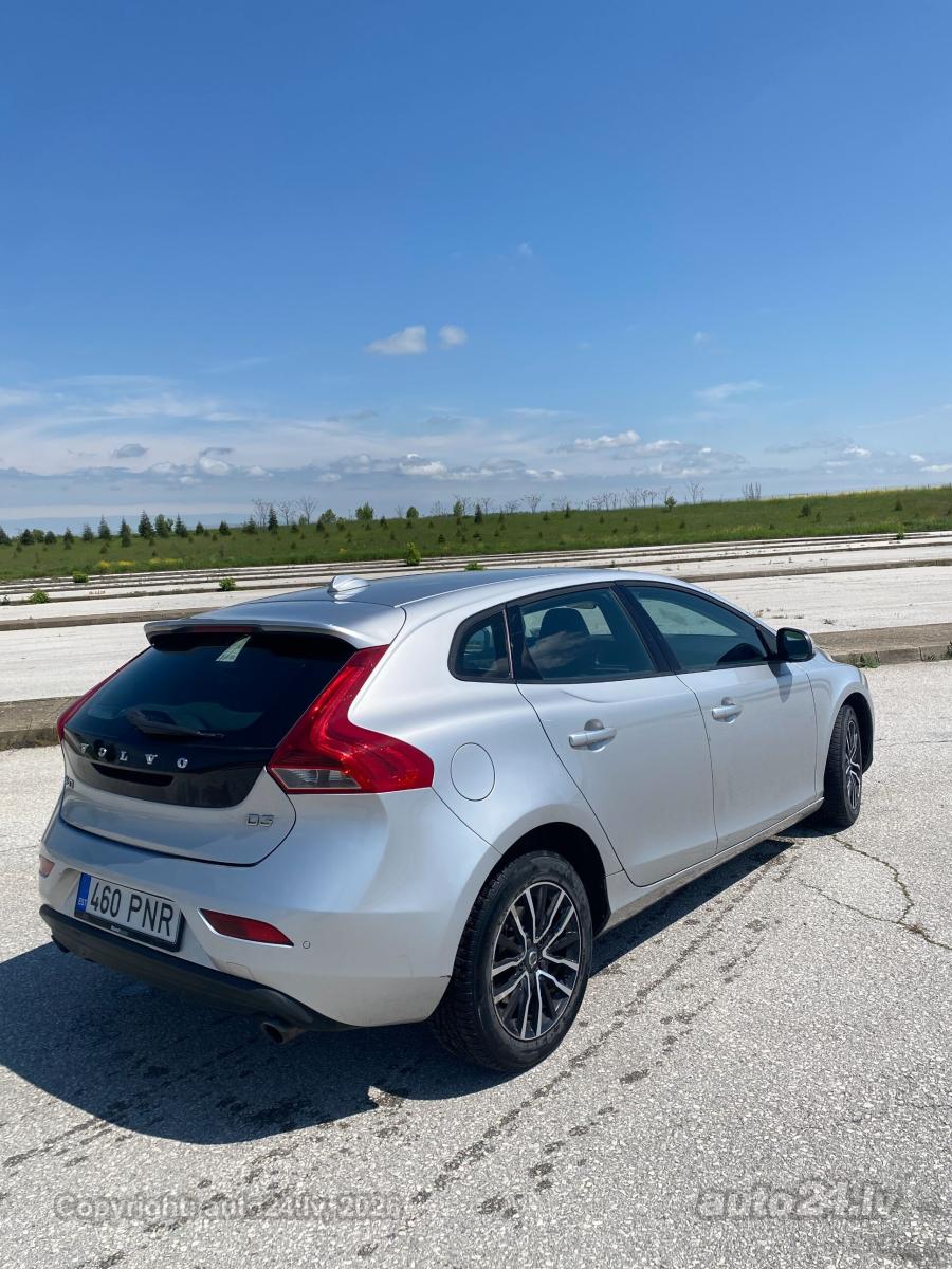 Volvo V40 2017 in Tallinn, with an engine capacity of 2.00 L and mileage of 167 thousand km for 12400 €, photo 4 on AUTOMOTO.COM.LV