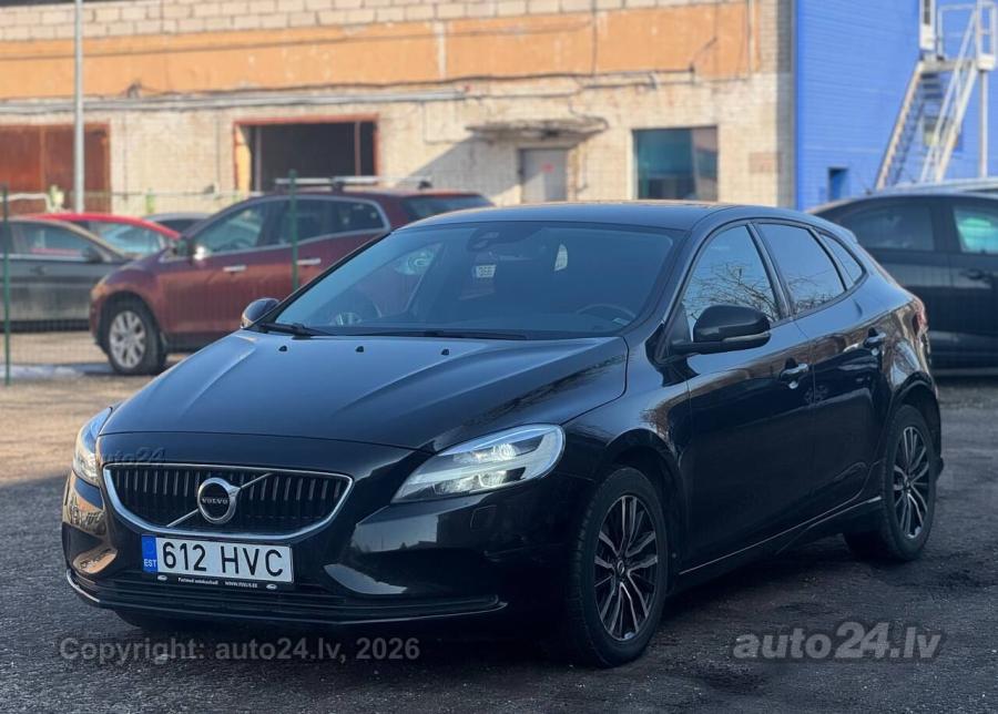Volvo V40 2017 in Narva, with an engine capacity of 2.00 L and mileage of 279 thousand km for 6590 €, photo 3 on AUTOMOTO.COM.LV