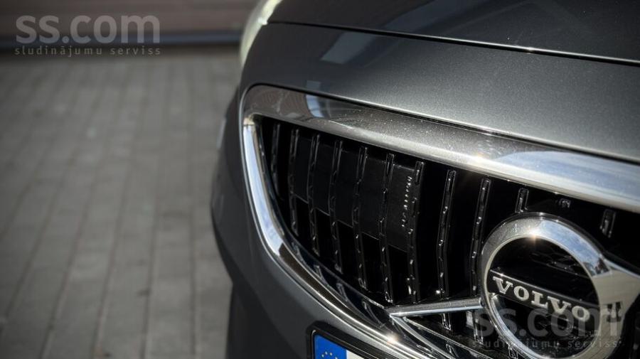 Volvo V40 2017 Jelgava, ar dzinēja tilpumu 2.00 L un nobraukumu 174 tūkst. km par 11890 €, foto 5 vietnē AUTOMOTO.COM.LV