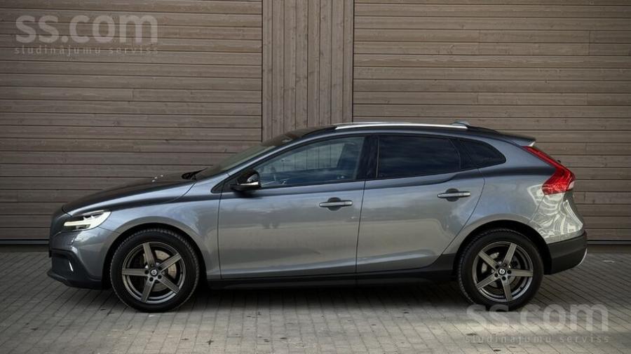 Volvo V40 2017 Jelgava, ar dzinēja tilpumu 2.00 L un nobraukumu 174 tūkst. km par 11890 €, foto 7 vietnē AUTOMOTO.COM.LV