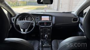 Volvo V40 2017 Jelgava, ar dzinēja tilpumu 2.00 L un nobraukumu 174 tūkst. km par 11890 €, foto 12 vietnē AUTOMOTO.COM.LV