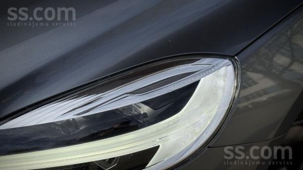 Volvo V40 2017 Jelgava, ar dzinēja tilpumu 2.00 L un nobraukumu 174 tūkst. km par 11890 €, foto 5 vietnē AUTOMOTO.COM.LV