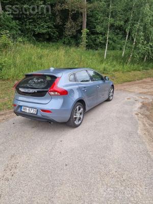 Volvo V40 2017 in Tukums, with an engine capacity of 2.00 L and mileage of 244 thousand km for 10500 €, photo  on AUTOMOTO.COM.LV