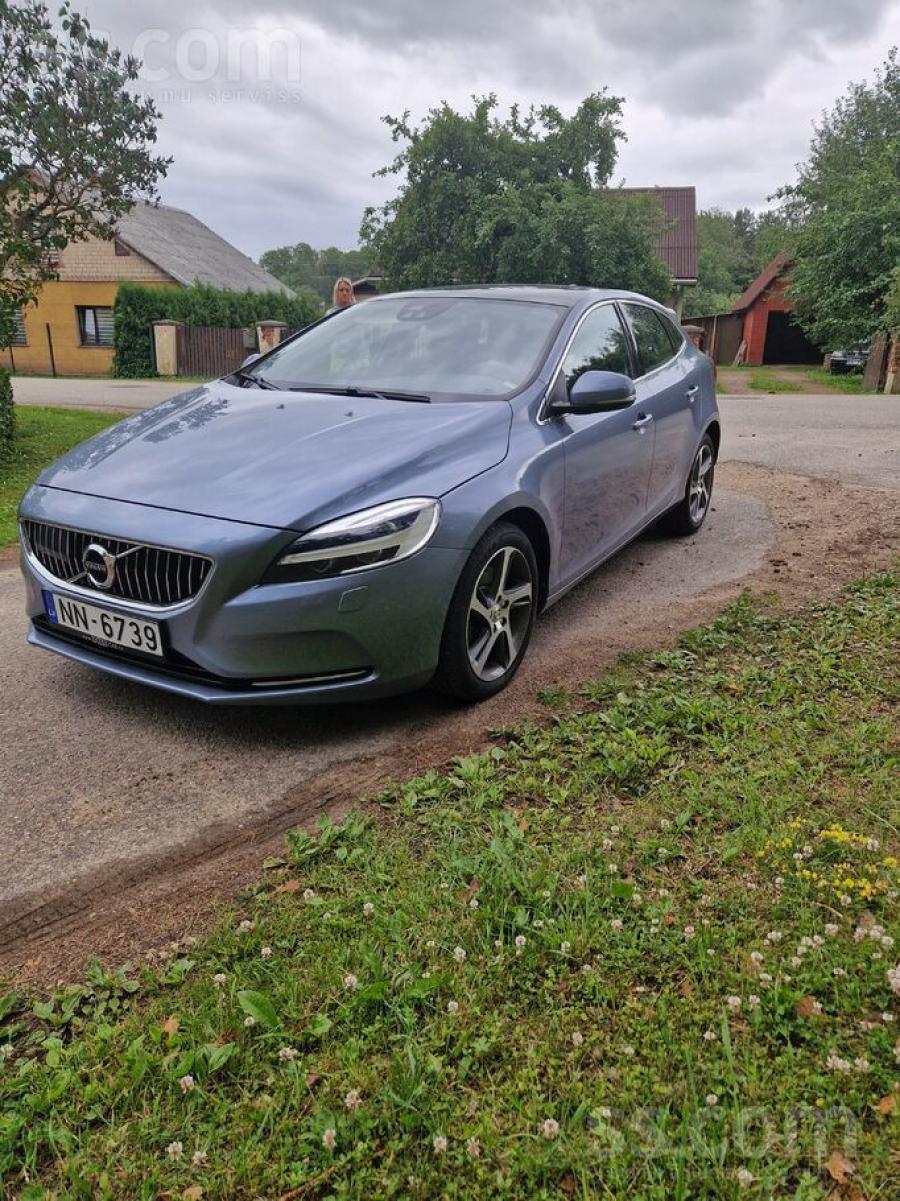Volvo V40 2017 in Tukums, with an engine capacity of 2.00 L and mileage of 244 thousand km for 10500 €, photo 3 on AUTOMOTO.COM.LV