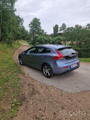 Volvo V40 2017 in Tukums, with an engine capacity of 2.00 L and mileage of 244 thousand km for 10500 €, photo 4 on AUTOMOTO.COM.LV