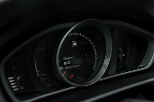 Volvo V40 2017 Rīga, ar dzinēja tilpumu 2.00 L un nobraukumu 220 tūkst. km par 13990 €, foto 20 vietnē AUTOMOTO.COM.LV