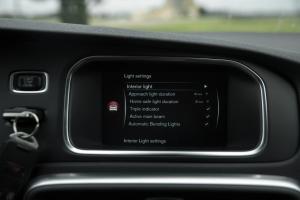 Volvo V40 2017 Rīga, ar dzinēja tilpumu 2.00 L un nobraukumu 220 tūkst. km par 13990 €, foto 26 vietnē AUTOMOTO.COM.LV