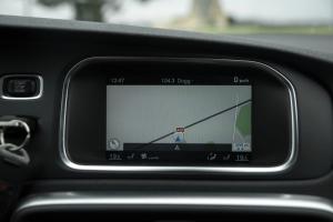 Volvo V40 2017 Rīga, ar dzinēja tilpumu 2.00 L un nobraukumu 220 tūkst. km par 13990 €, foto 27 vietnē AUTOMOTO.COM.LV