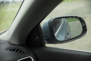 Volvo V40 2017 Rīga, ar dzinēja tilpumu 2.00 L un nobraukumu 220 tūkst. km par 13990 €, foto 30 vietnē AUTOMOTO.COM.LV