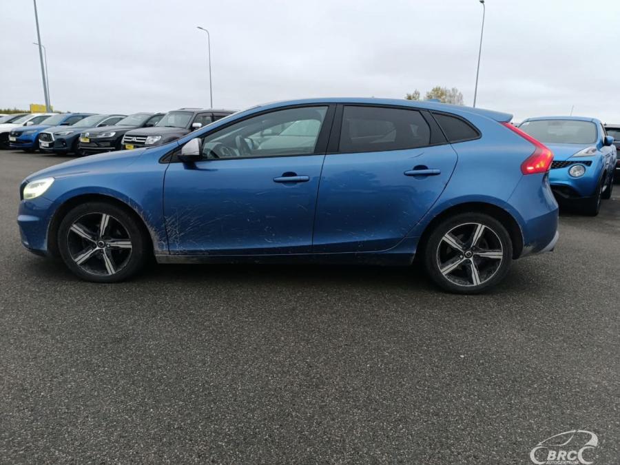 Volvo V40 2017 in Vilnius, with an engine capacity of 1.97 L and mileage of 180 thousand km for 6900 €, photo 3 on AUTOMOTO.COM.LV