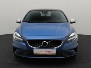 Volvo V40 2018 in Vilnius, with an engine capacity of 2.00 L and mileage of 222 thousand km for 11199 €, photo 3 on AUTOMOTO.COM.LV