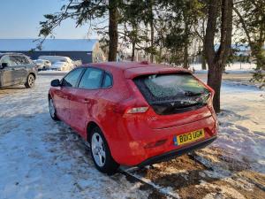 Orange Volvo V40 2013 in Taurage, with an engine capacity of 1.56 L and mileage of 170 thousand km for 2350 €, photo 4 on AUTOMOTO.COM.LV