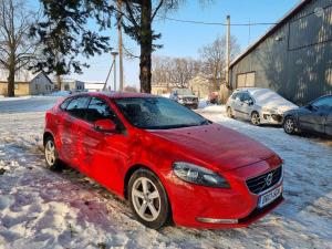 Orange Volvo V40 2013 in Taurage, with an engine capacity of 1.56 L and mileage of 170 thousand km for 2350 €, photo 7 on AUTOMOTO.COM.LV