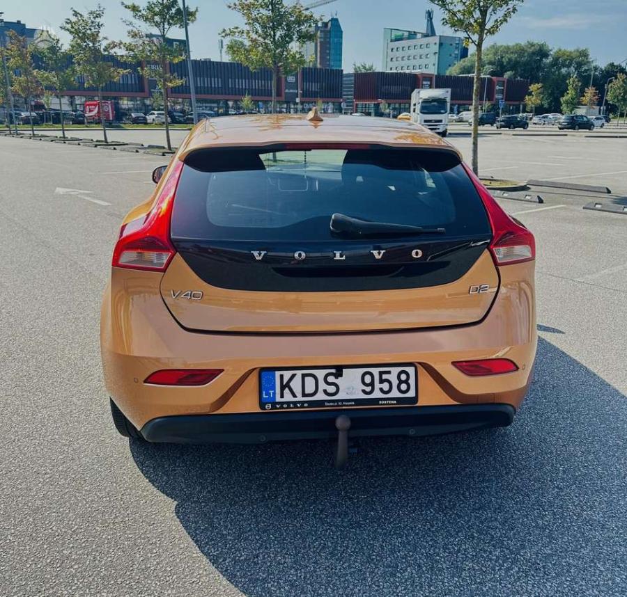 Oranžs Volvo V40 2013 Klaipėda, ar dzinēja tilpumu 1.56 L un nobraukumu 188 tūkst. km par 6900 €, foto 7 vietnē AUTOMOTO.COM.LV