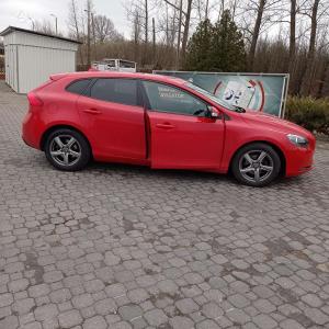 Sarkans Volvo V40 2012 Klaipėda, ar dzinēja tilpumu 1.56 L un nobraukumu 199 tūkst. km par 4999 €, foto  vietnē AUTOMOTO.COM.LV