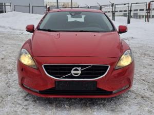 Red Volvo V40 2012 in Rokiskis, with an engine capacity of 1.56 L and mileage of 199 thousand km for 3850 €, photo 2 on AUTOMOTO.COM.LV